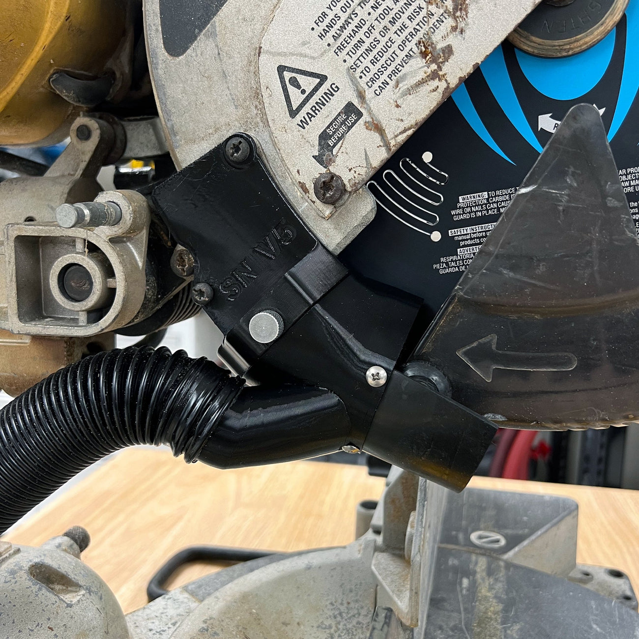 Dewalt DW708 Sliding Miter Saw Dust Collection Chute