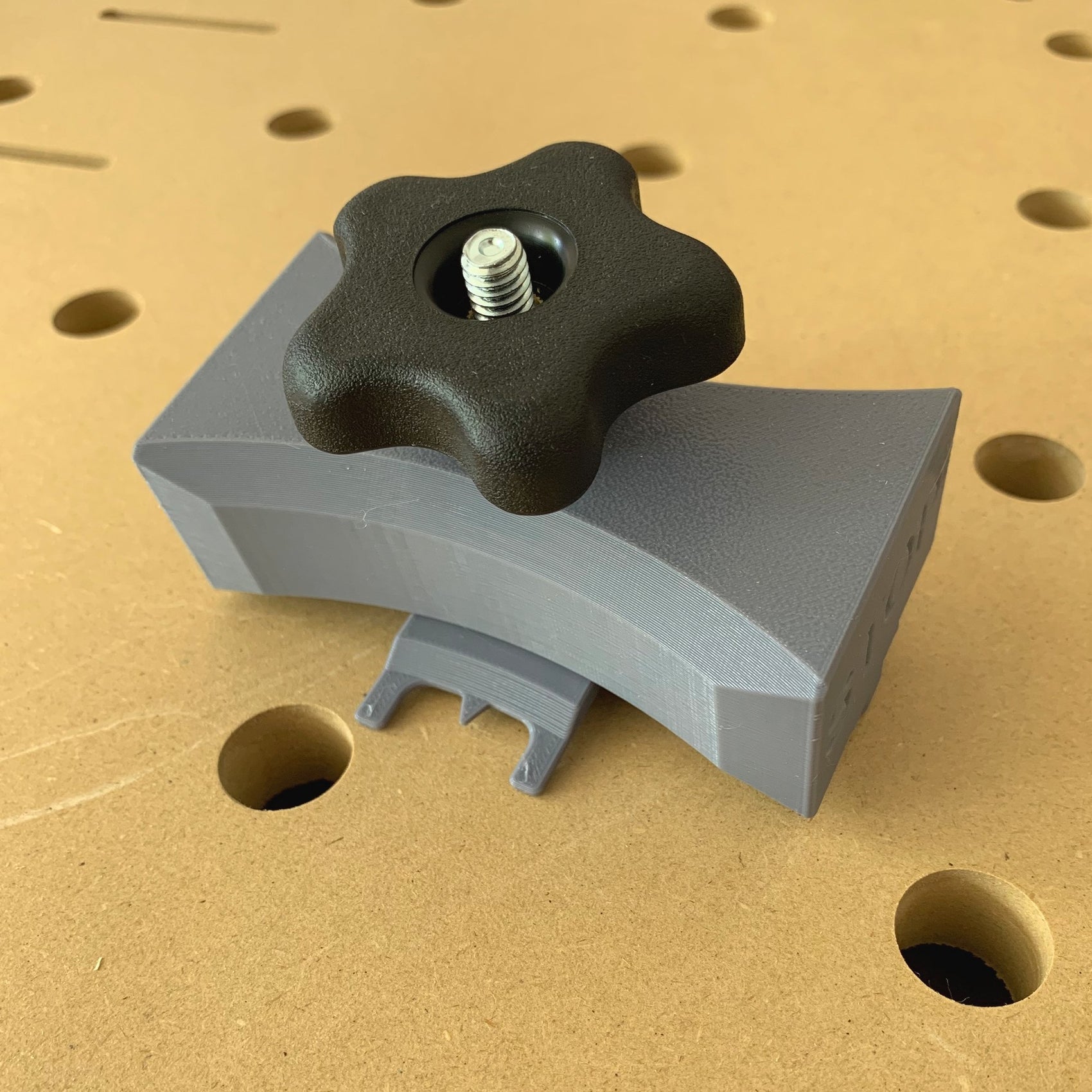 Fenceless Stop Block