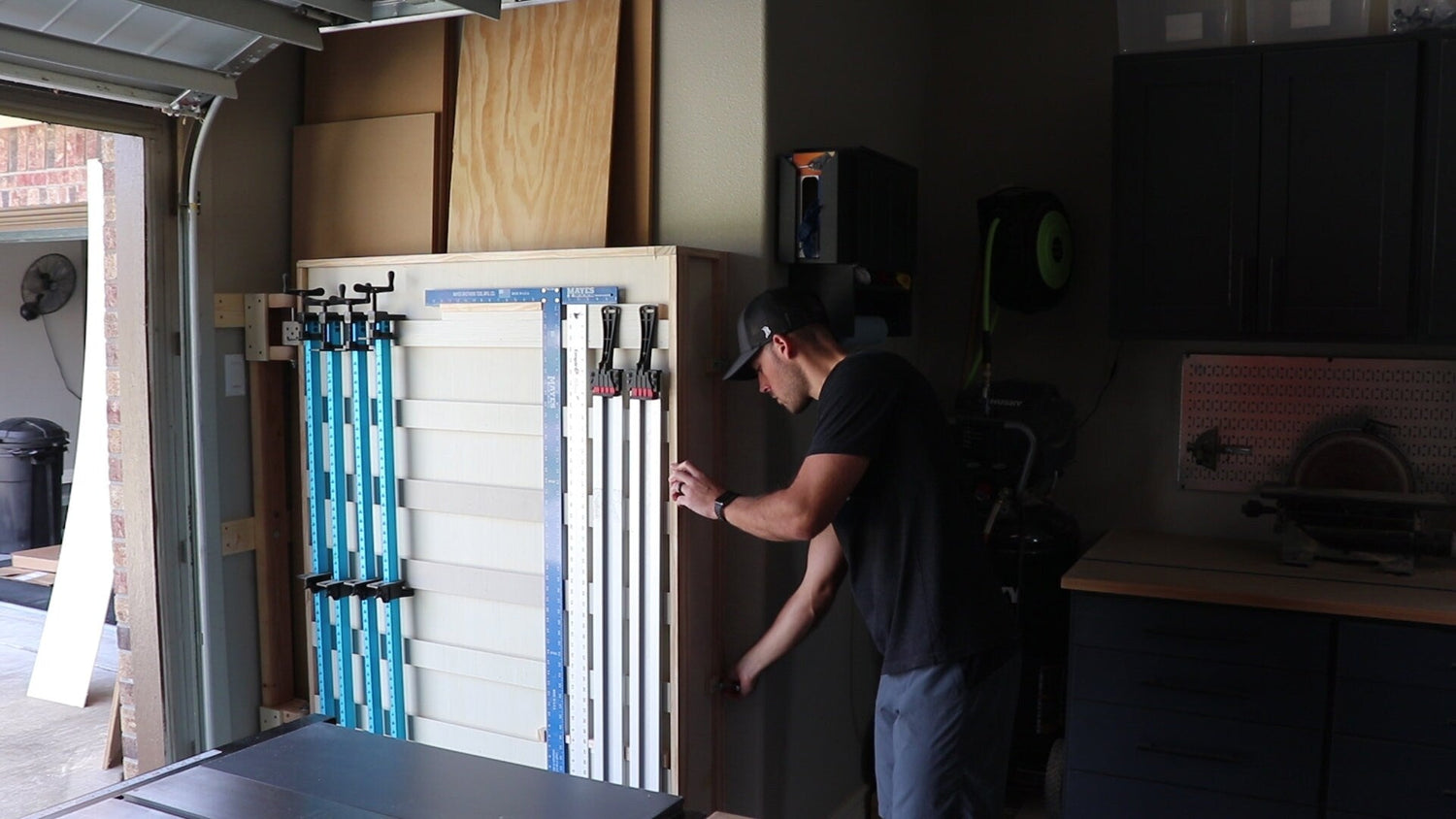 Swinging Tool Wall Storage Woodworking Plans - Digital Download