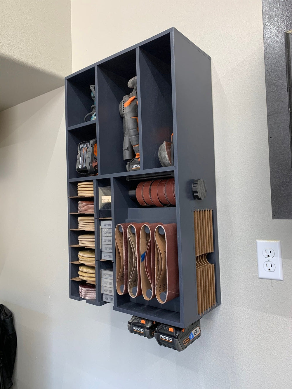 The Sanding Cabinet Woodworking Plans - Digital Download